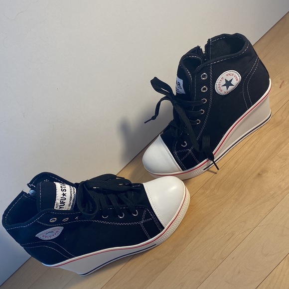 Converse | Shoes | New Max Star High Top Sneakers | Poshmark